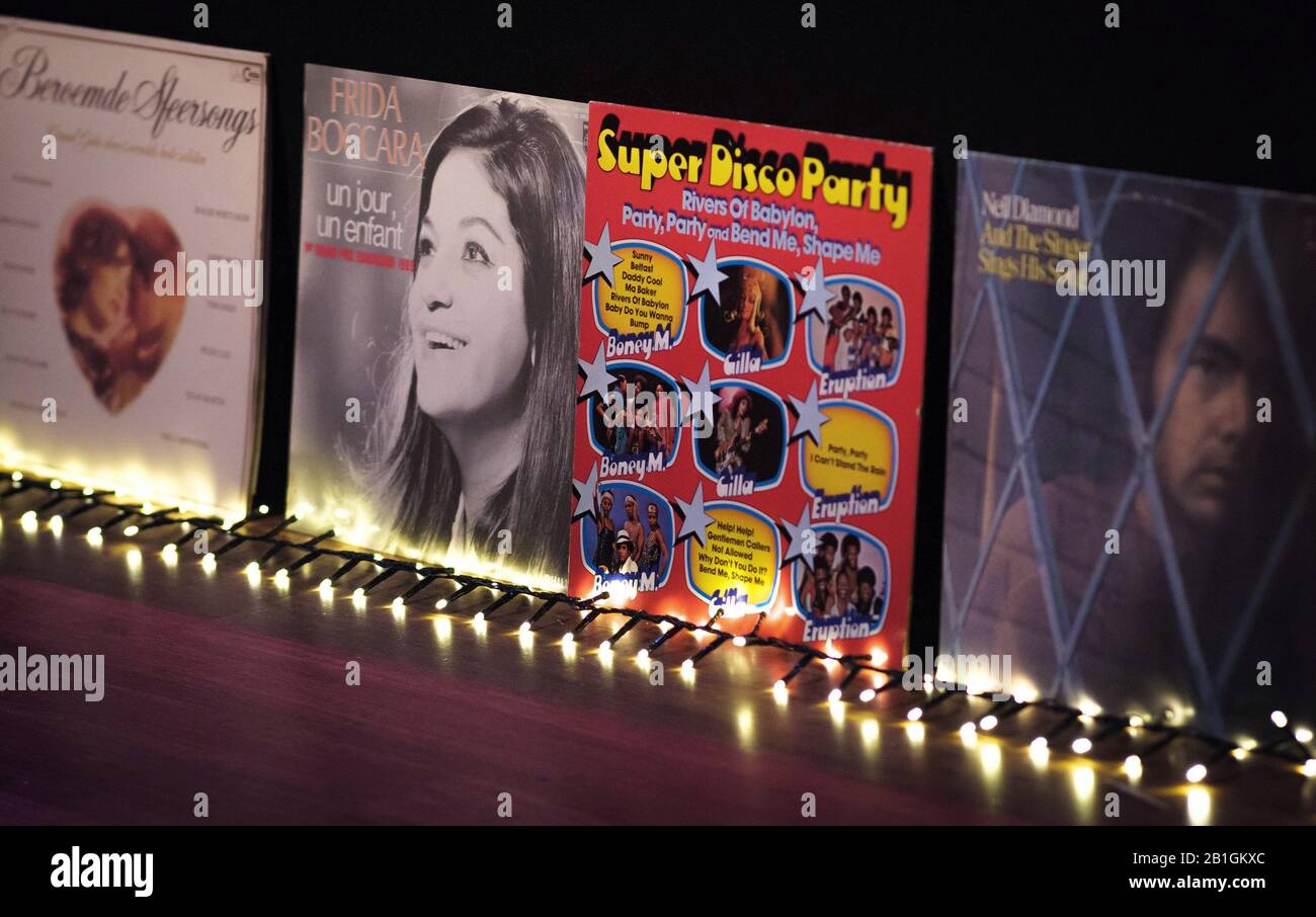 Album covers on floor hi-res stock photography and images - Alamy