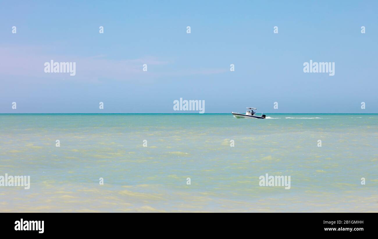 Florida blue water hi-res stock photography and images - Alamy
