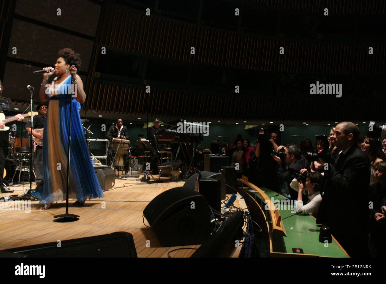 New York, NY, USA. 17 March, 2009. Singer, Macy Gray, performs on stage ...