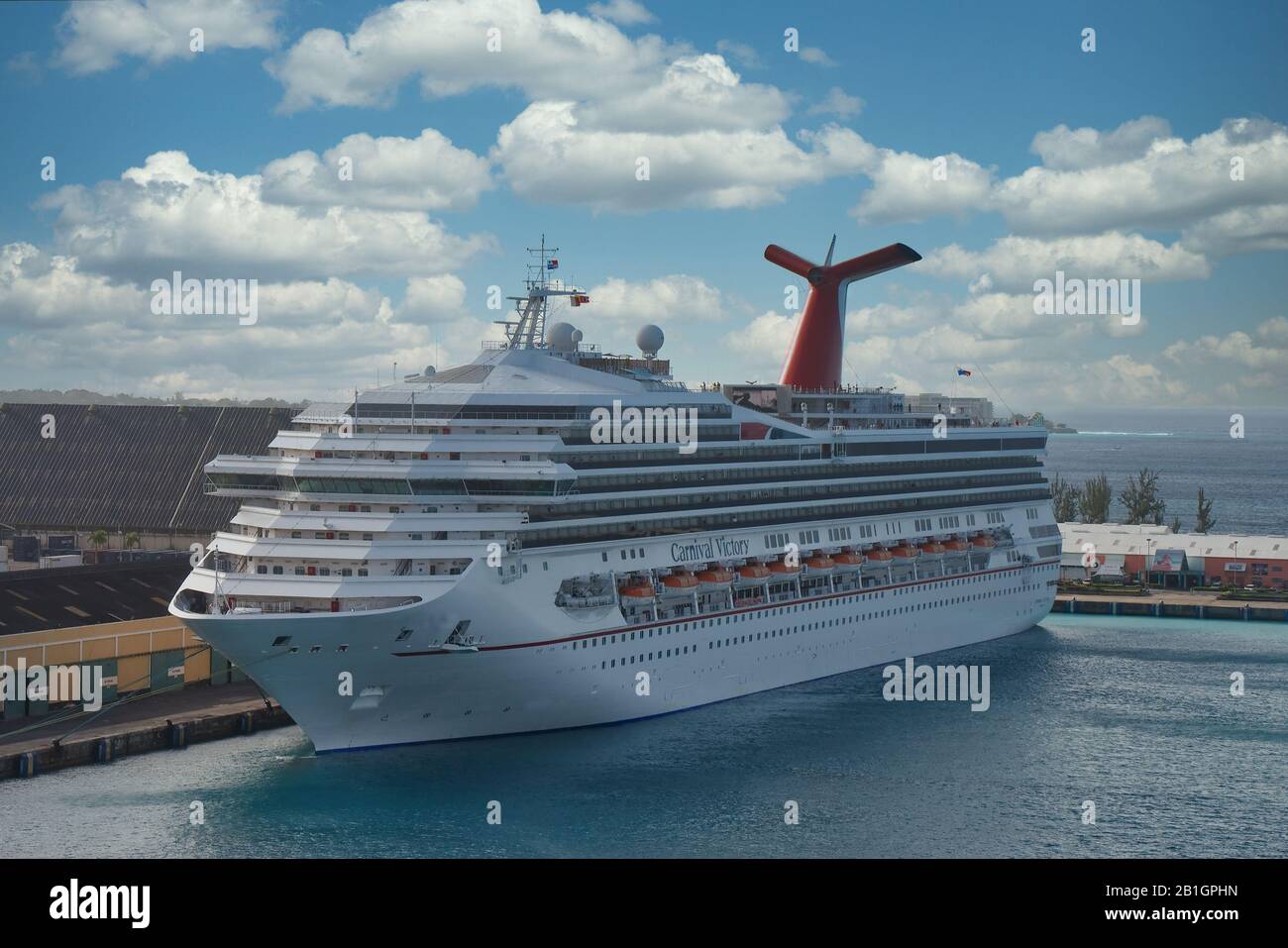 Carnival cruise ship caribbean hi-res stock photography and images - Alamy