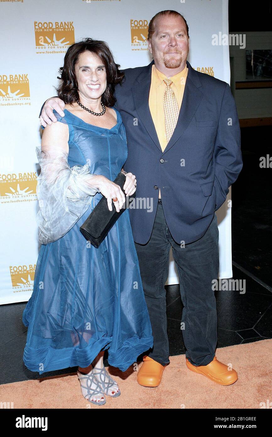 Susi cahn and chef mario batali hi-res stock photography and images - Alamy
