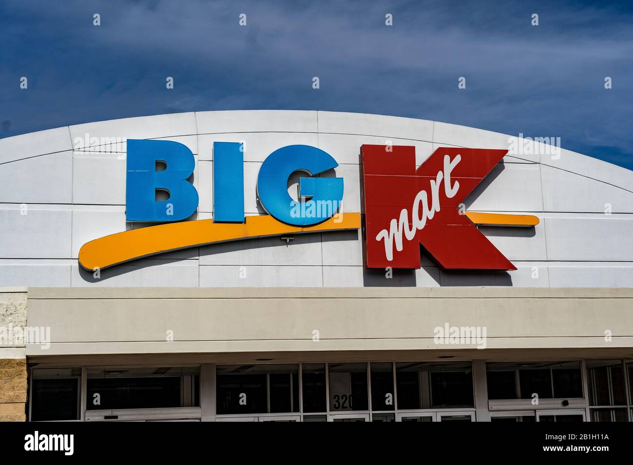 Kmart logo hi-res stock photography and images - Alamy