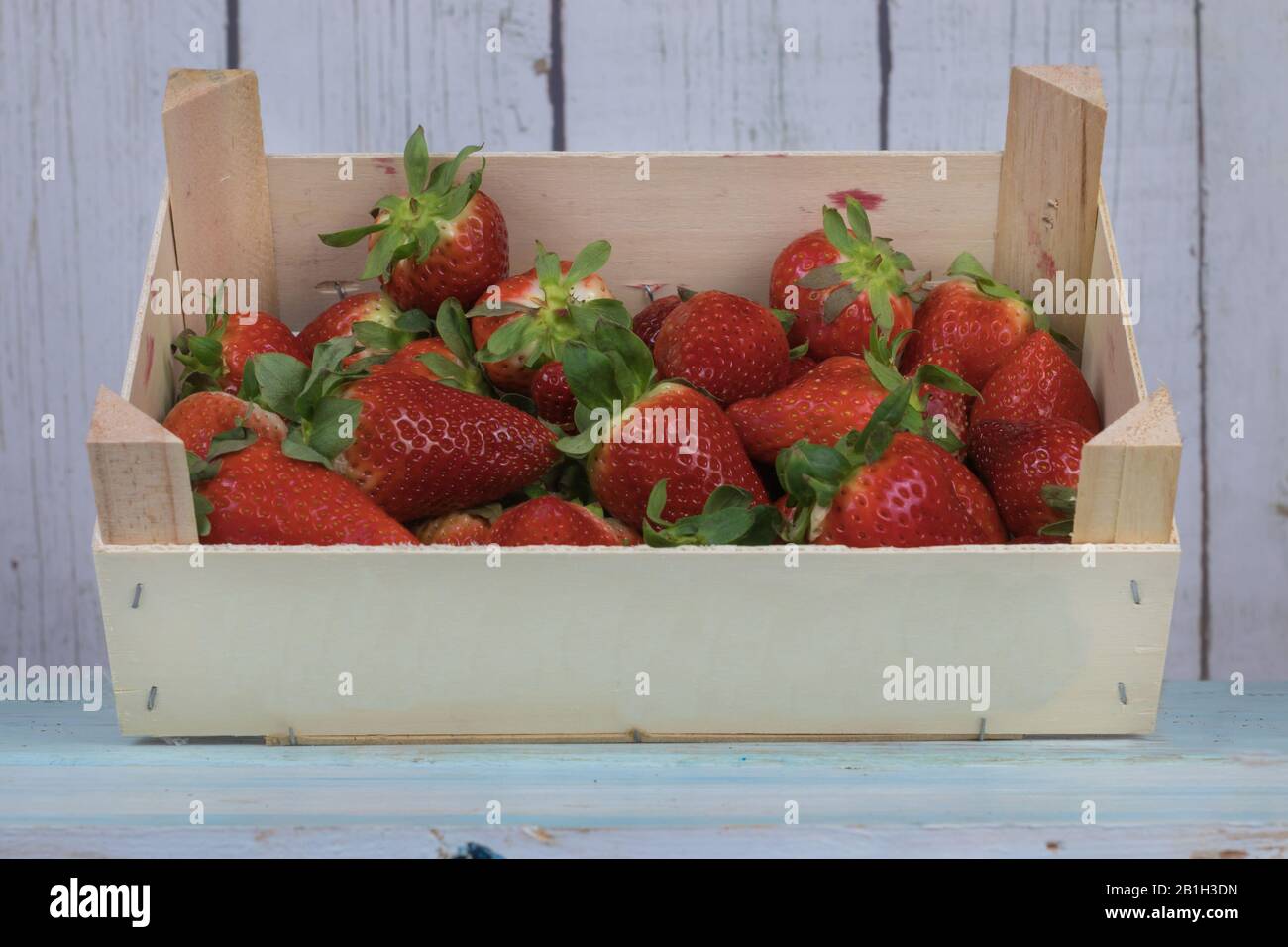 265 5000strawberries hi-res stock photography and images - Alamy