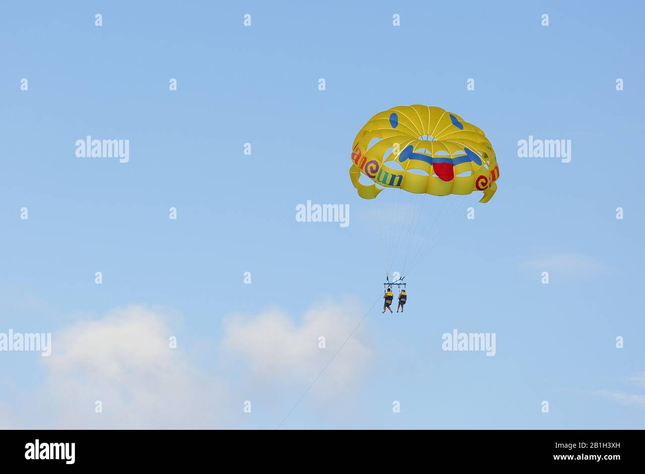 parachute ride over Cancun at Cancun, Mexico Stock Photo - Alamy