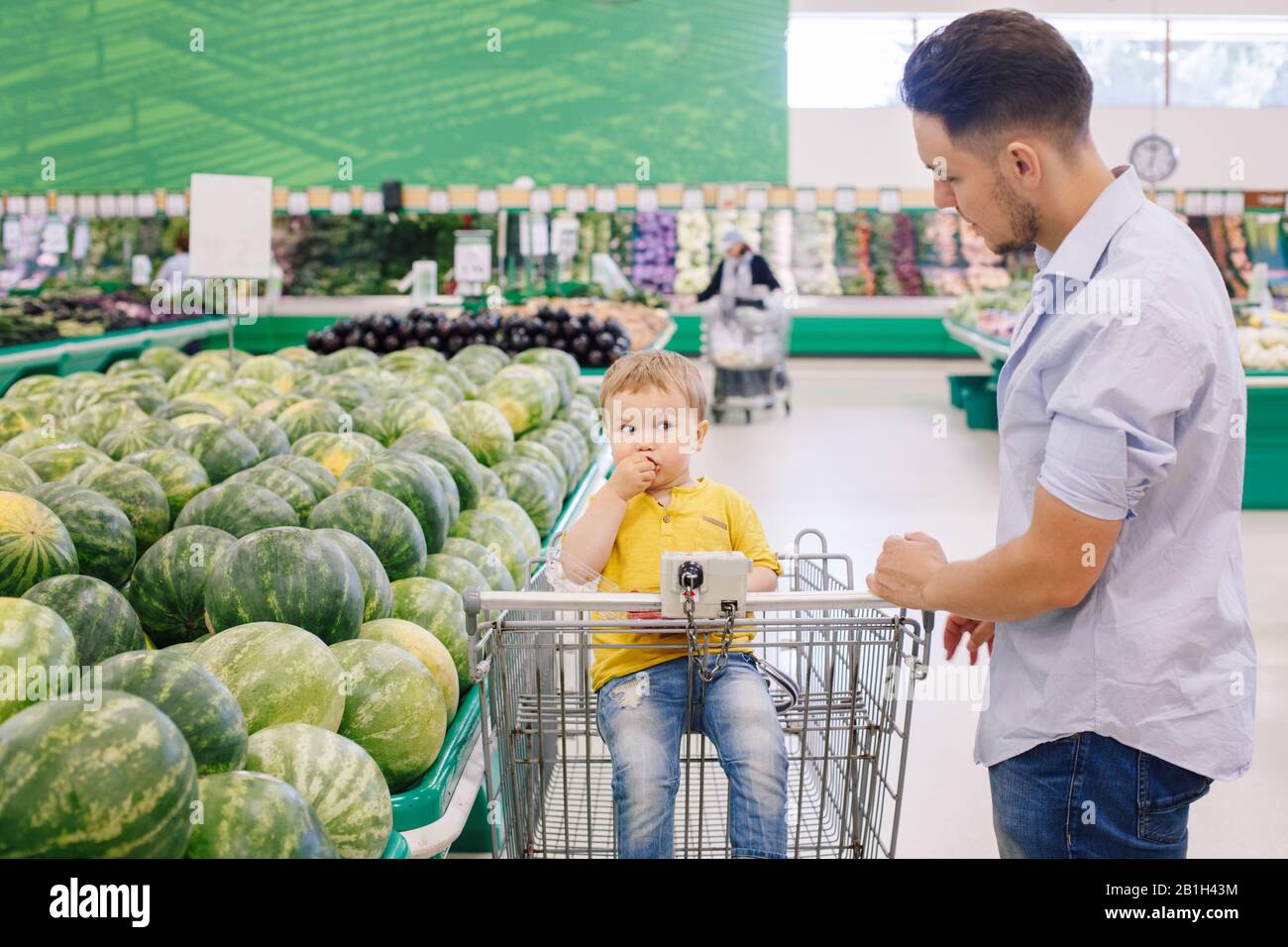 Sn market hi-res stock photography and images - Alamy