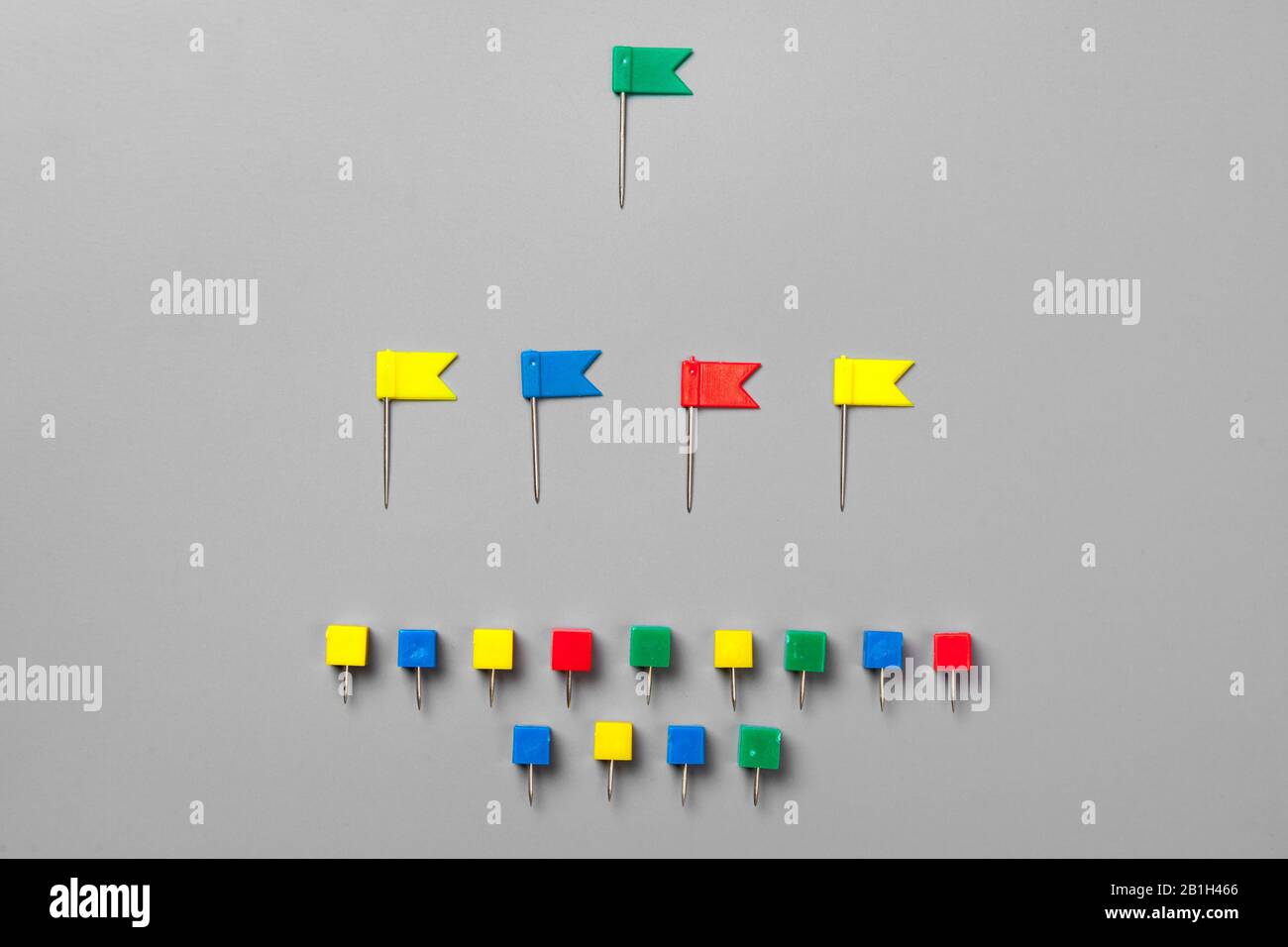 Pins on board top view hi-res stock photography and images - Alamy