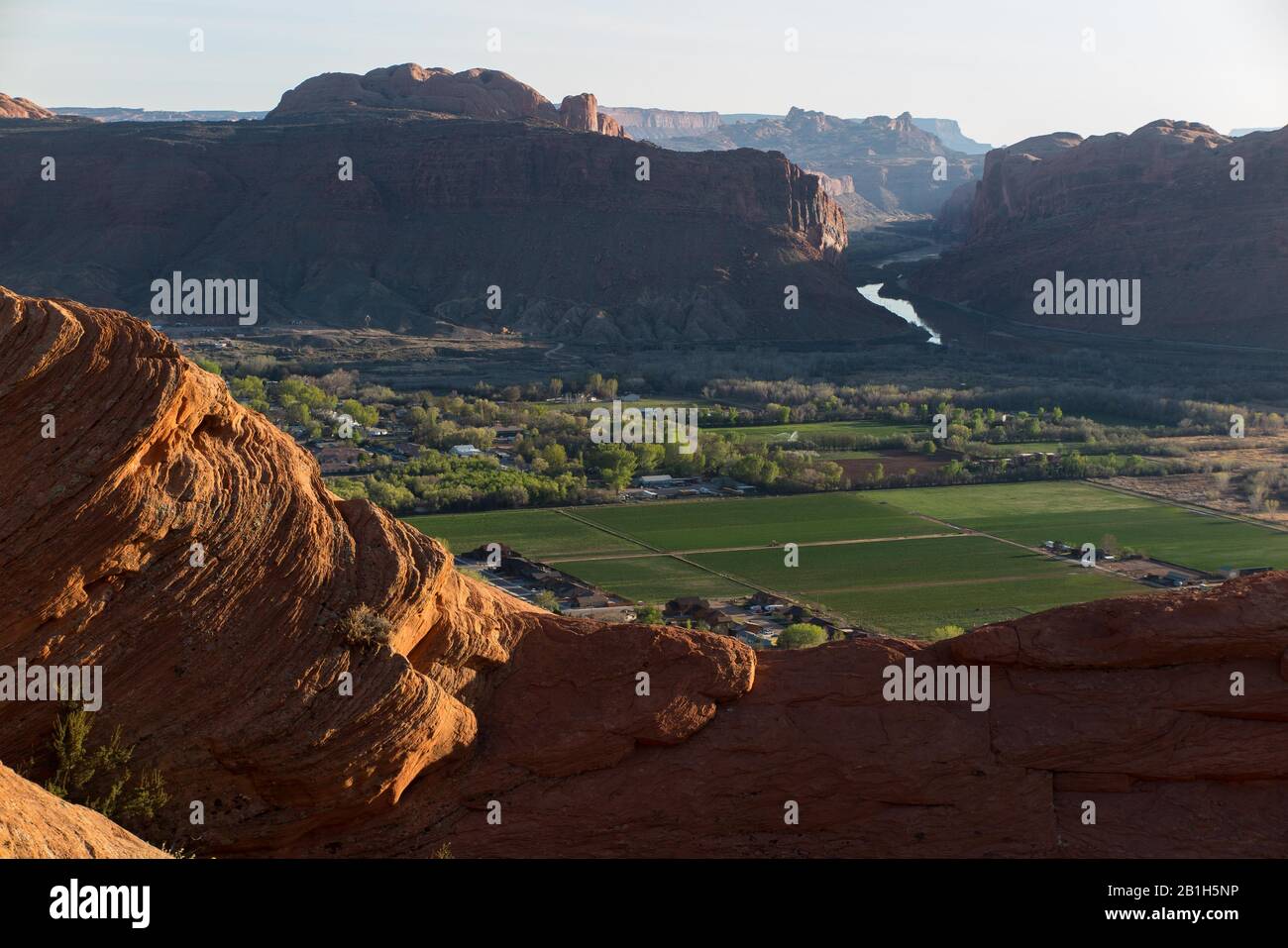 Slick rock biking moab hi-res stock photography and images - Alamy
