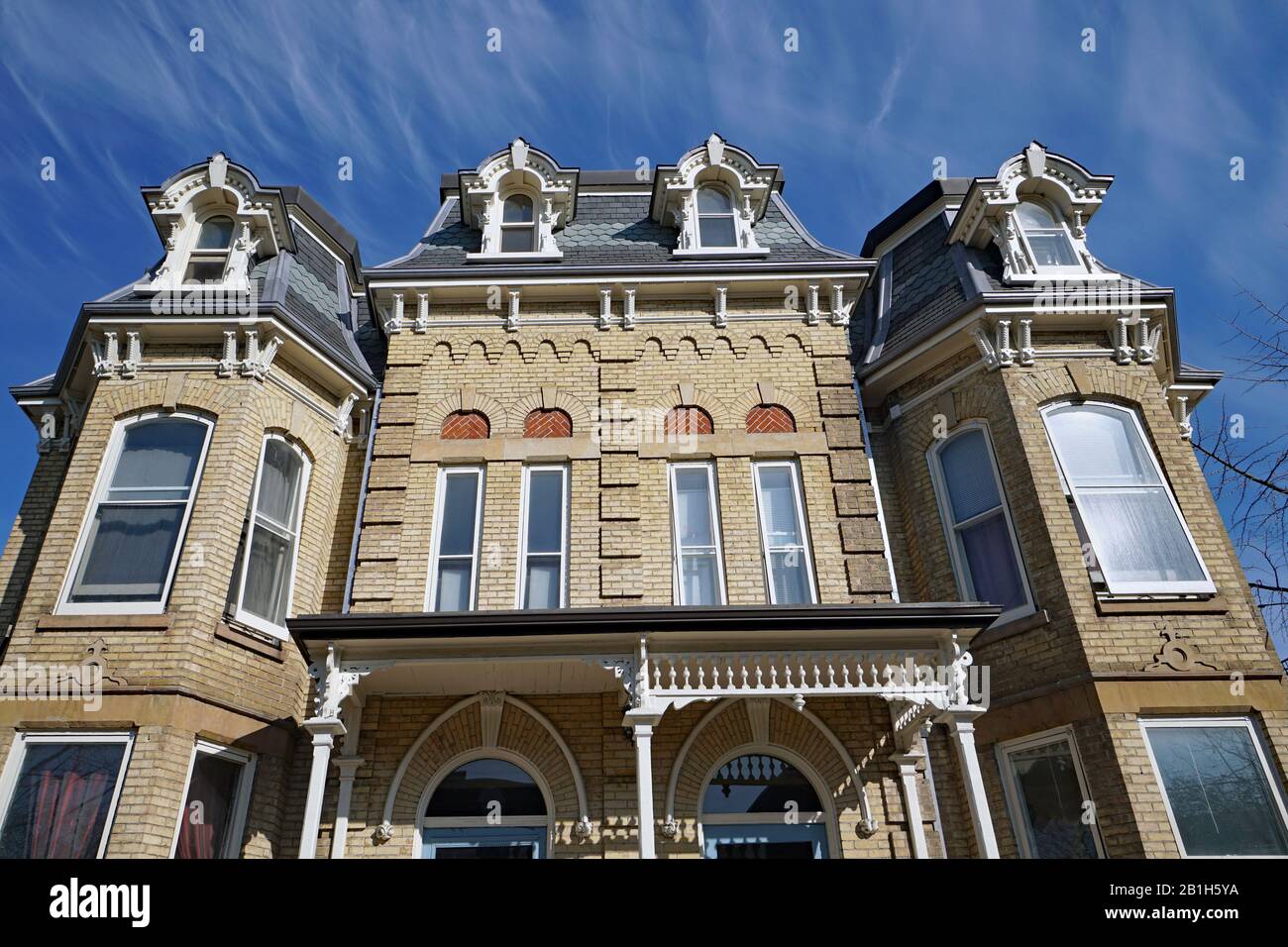 Mansard dormer window hi-res stock photography and images - Alamy