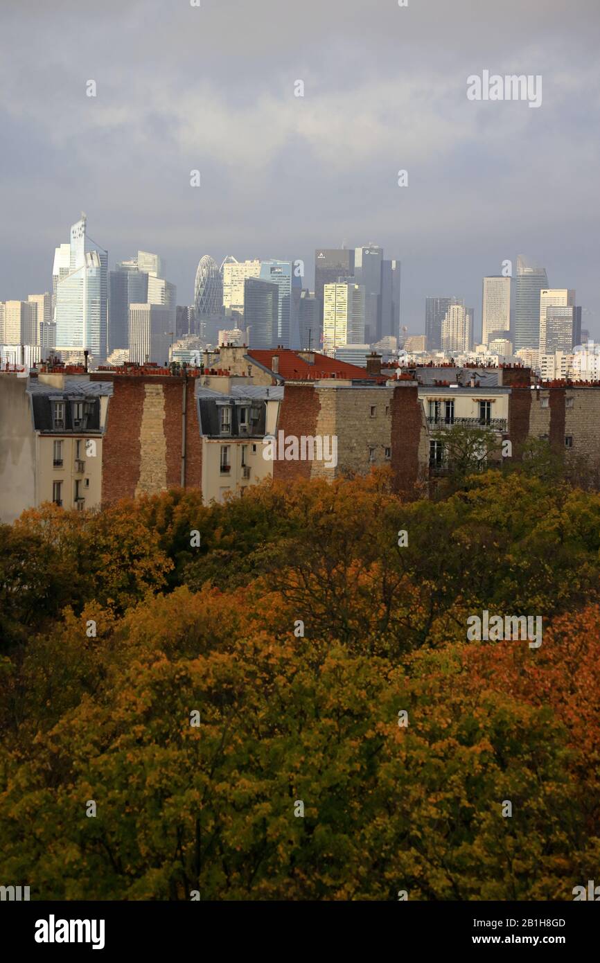 High rise apartments paris hi-res stock photography and images - Alamy