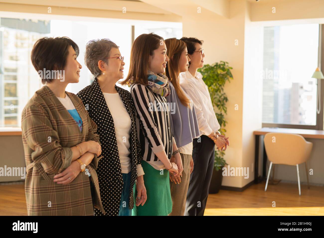 The five women hi-res stock photography and images - Alamy