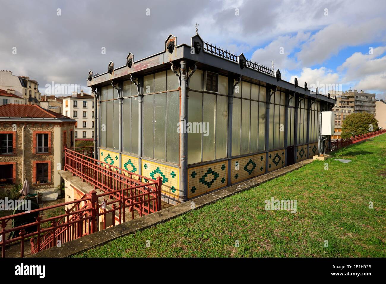 Paris montsouris reservoir hi-res stock photography and images - Alamy