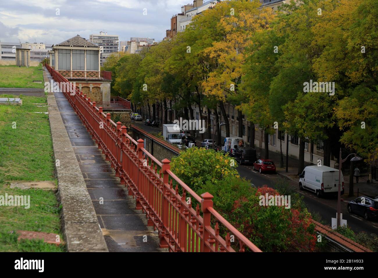 Paris montsouris reservoir hi-res stock photography and images - Alamy