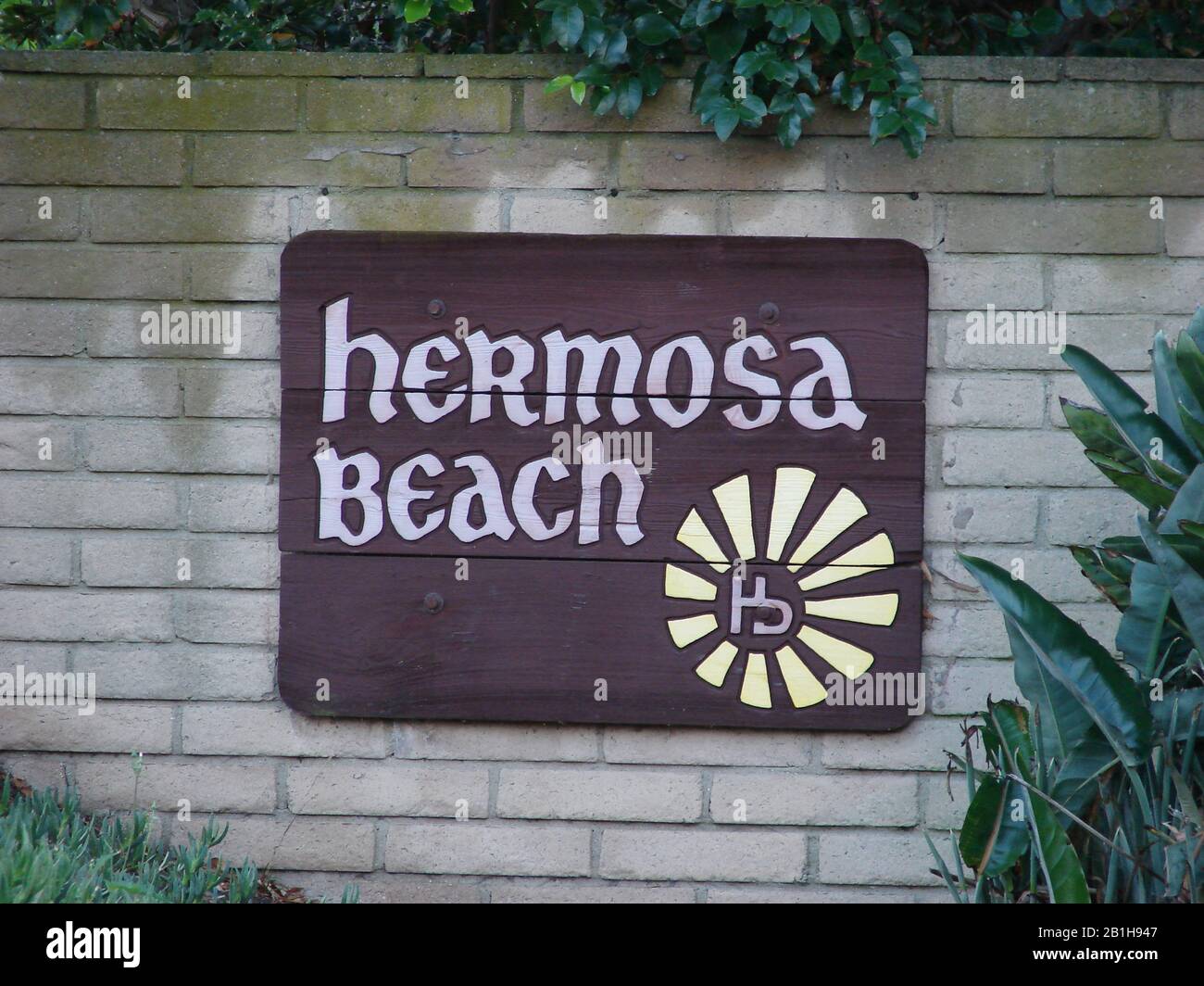 The Hermosa Beach, CA city beach sign Stock Photo - Alamy