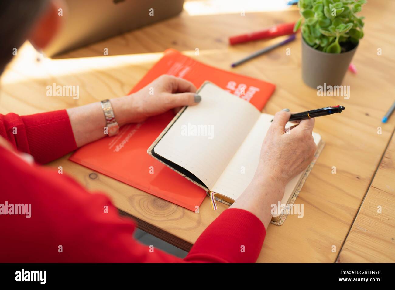Note taking tool hi-res stock photography and images - Alamy