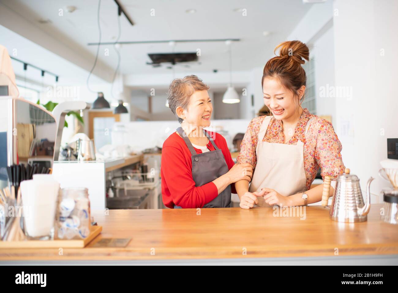 Japan cafe counter hi-res stock photography and images - Alamy