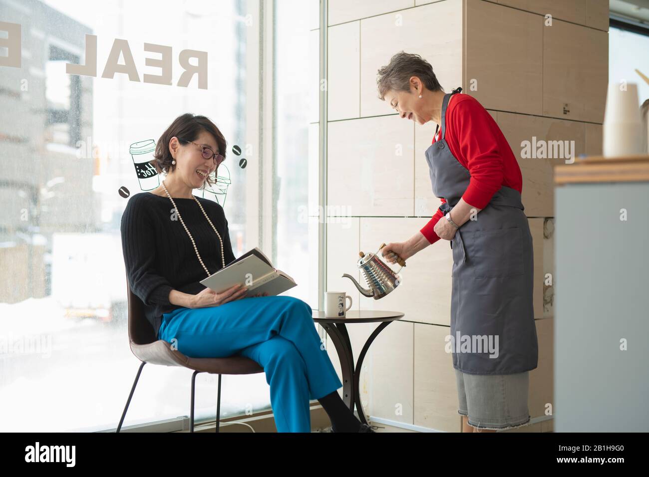 Regular customer hi-res stock photography and images - Alamy