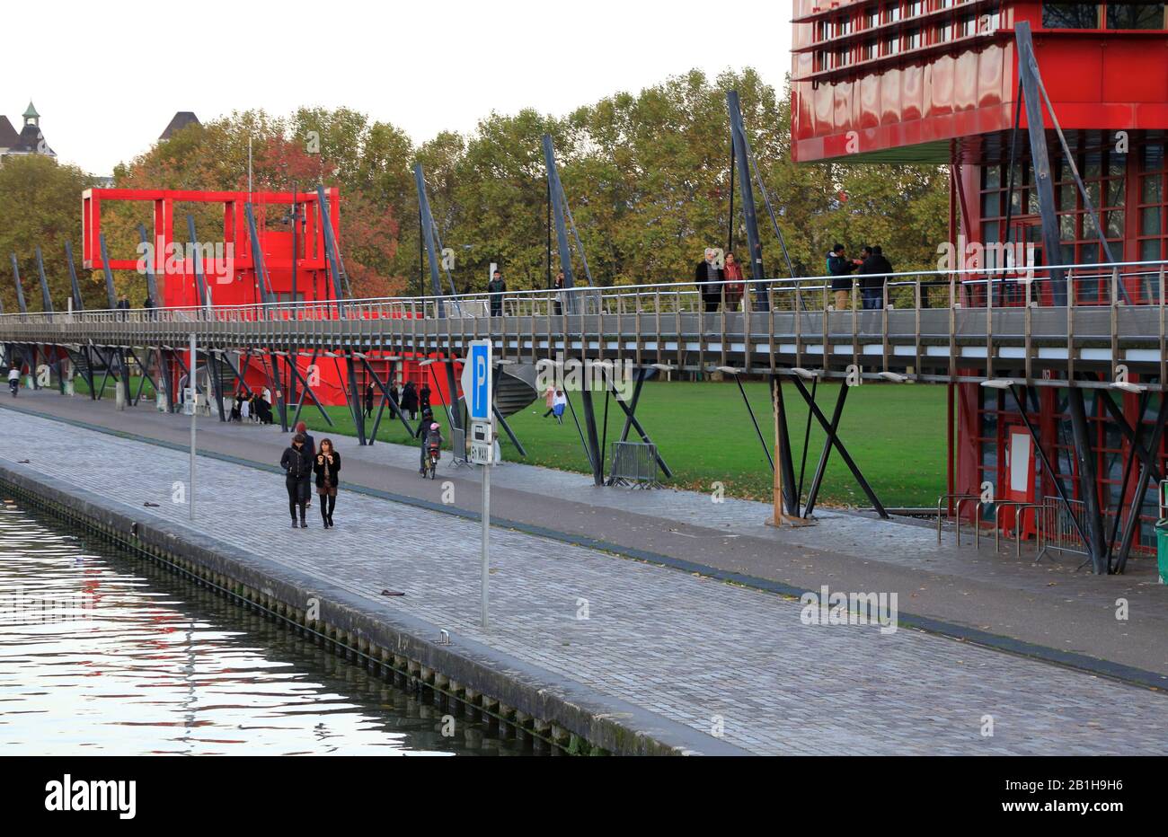 Parc de la Villette Villette Park with Canal de I'Ourcq and Red Folly ...