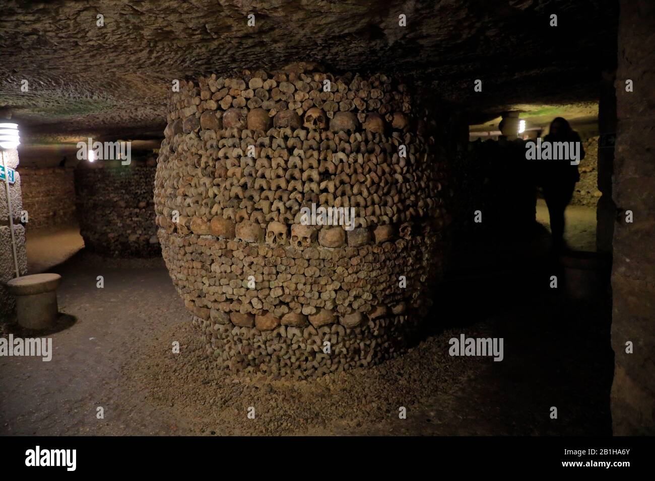 Catacombes hi-res stock photography and images - Alamy