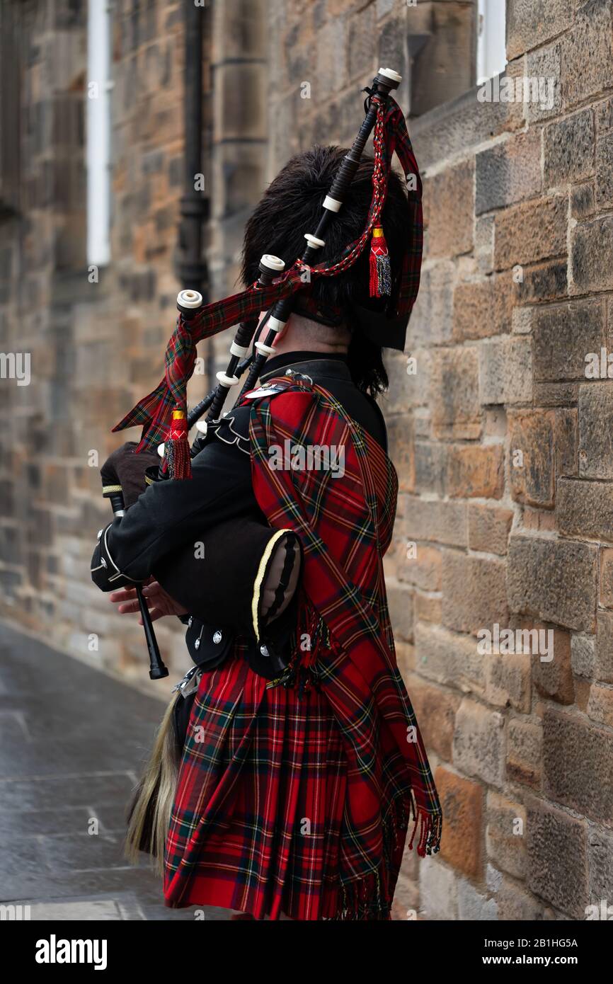 Man playing bagpipe in scottish traditional costume hi-res stock ...