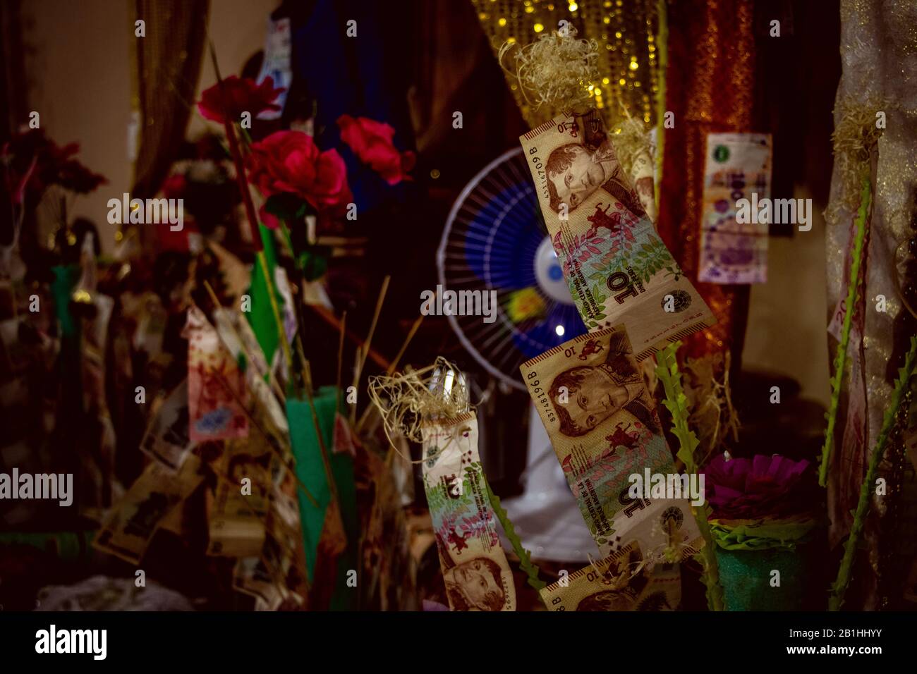 Buddhist tradition for wealth Stock Photo - Alamy