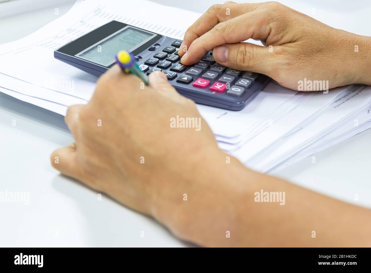 Employees data analysis hi-res stock photography and images - Alamy