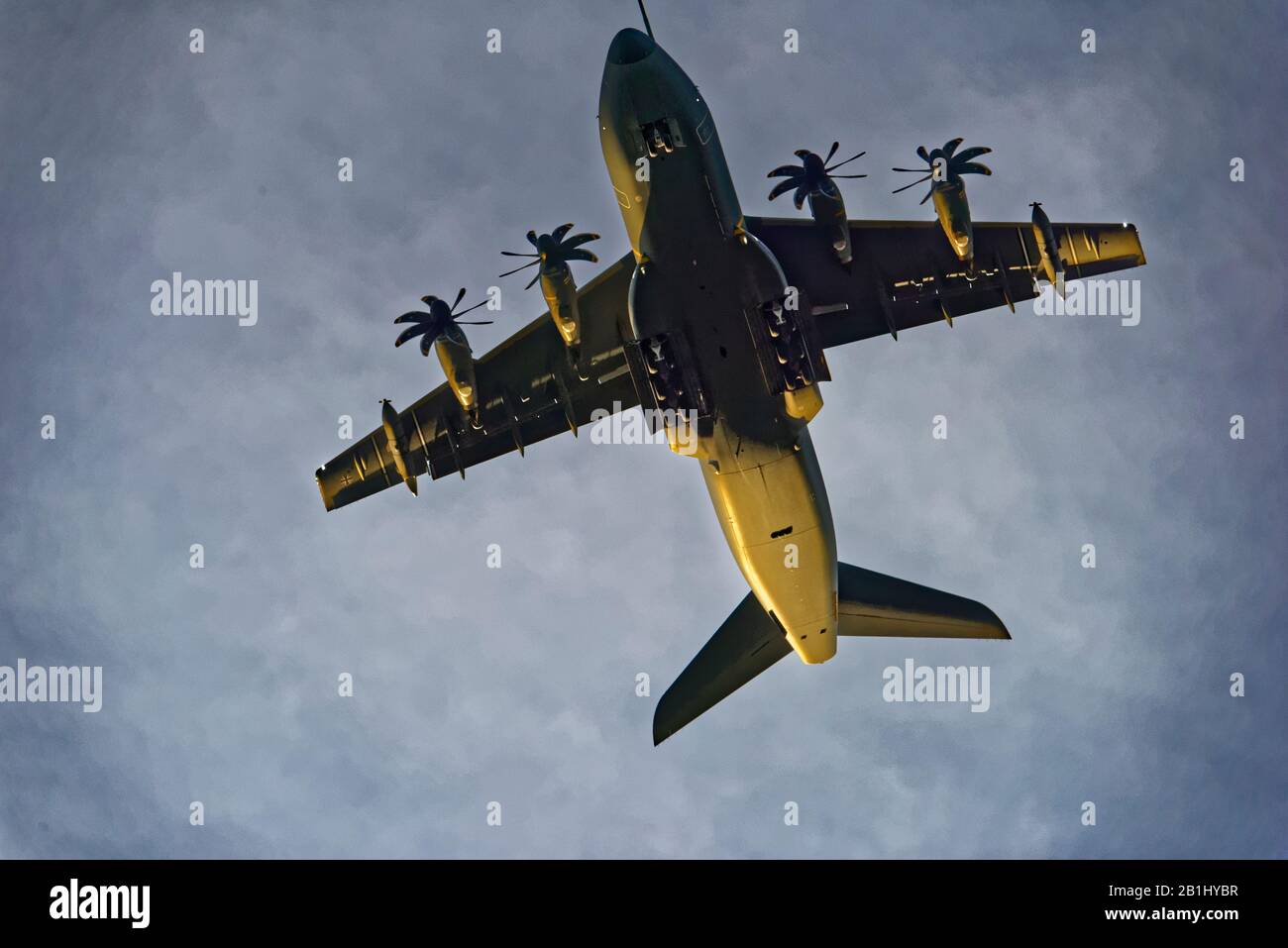 Airplane flying in Sky Stock Photo - Alamy