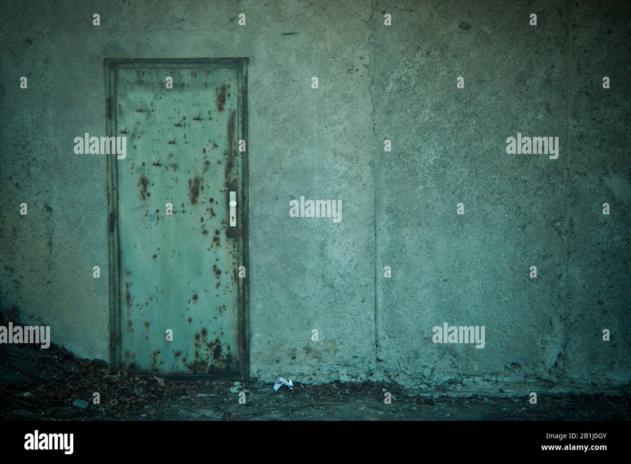 Minimalist decay hi-res stock photography and images - Alamy