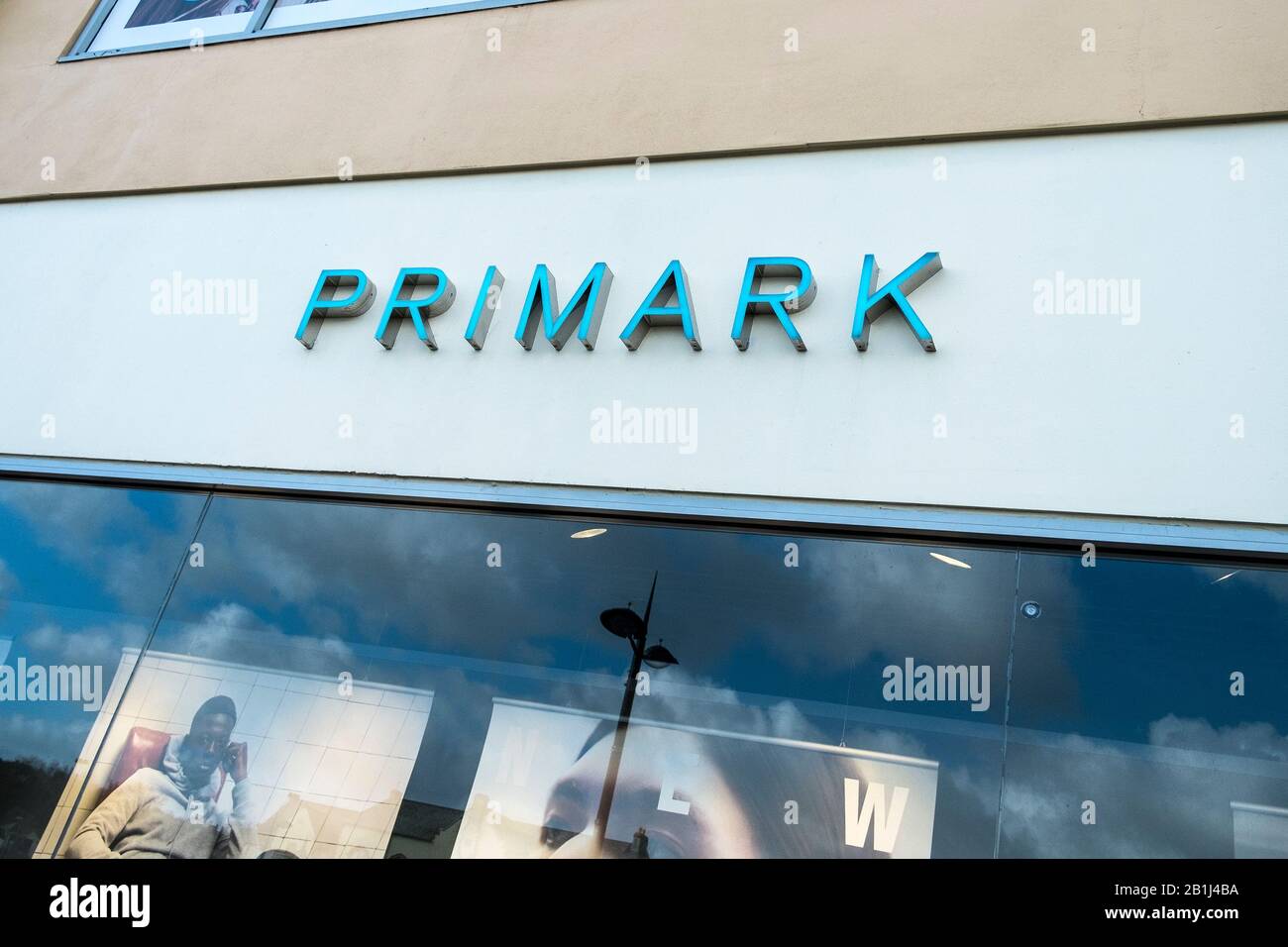 Primark sign hi-res stock photography and images - Alamy
