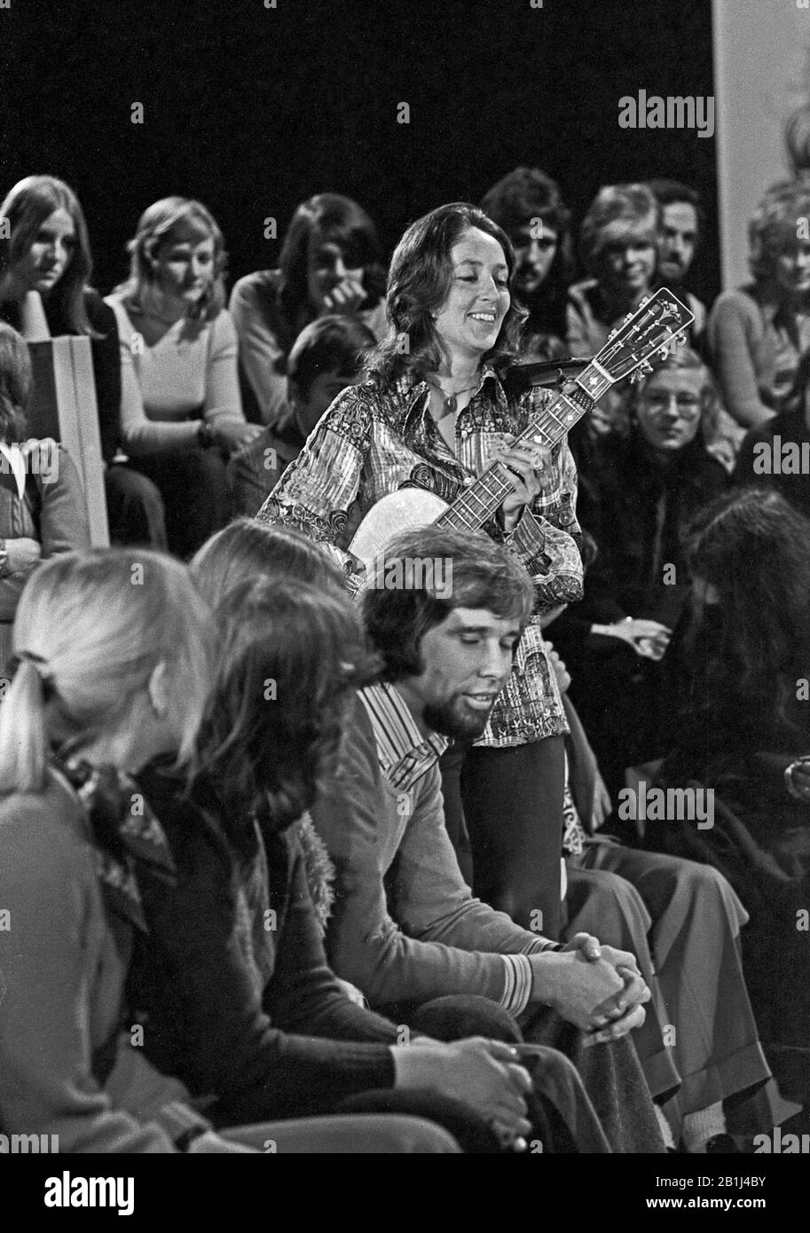Joan baez folk singer Black and White Stock Photos & Images - Alamy