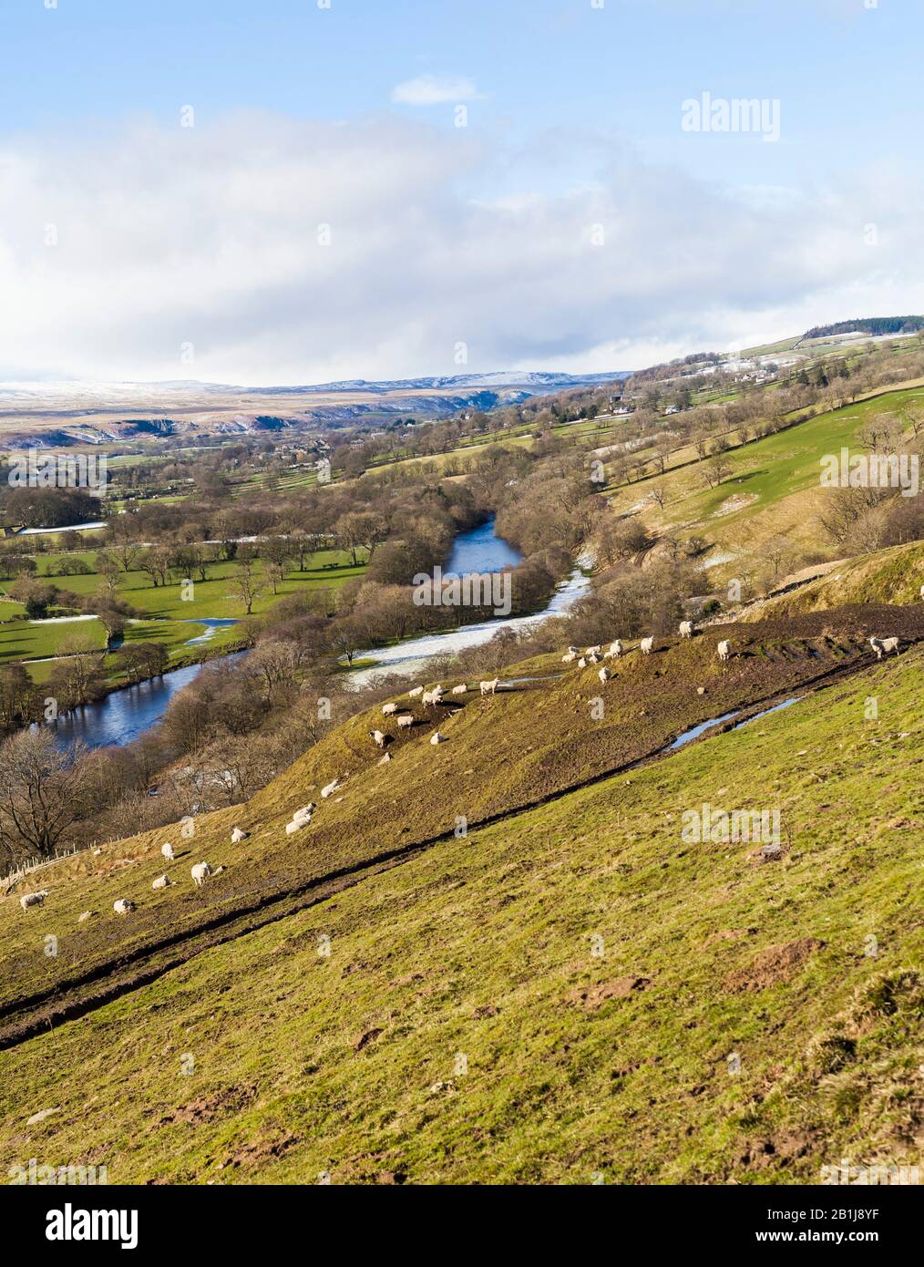 Rural farms in the countryside hi-res stock photography and images - Alamy