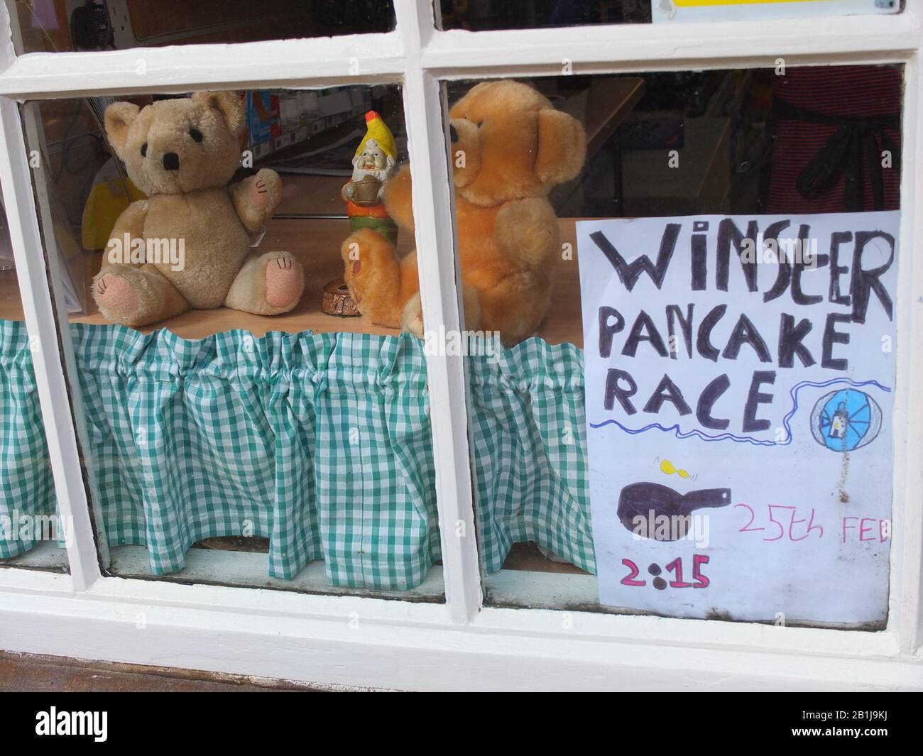 Winster pancake races hi-res stock photography and images - Alamy