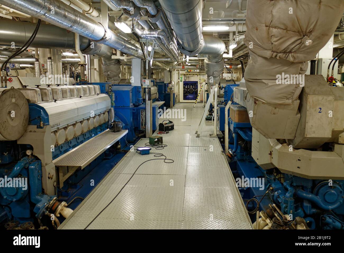 Ships engines hi-res stock photography and images - Alamy