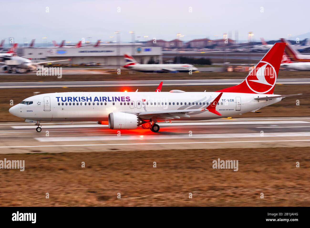 Turkish airlines aircraft hi-res stock photography and images - Alamy