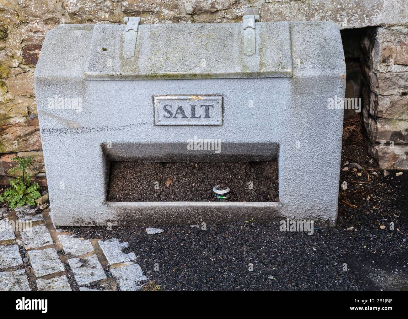 Salt container hi-res stock photography and images - Alamy