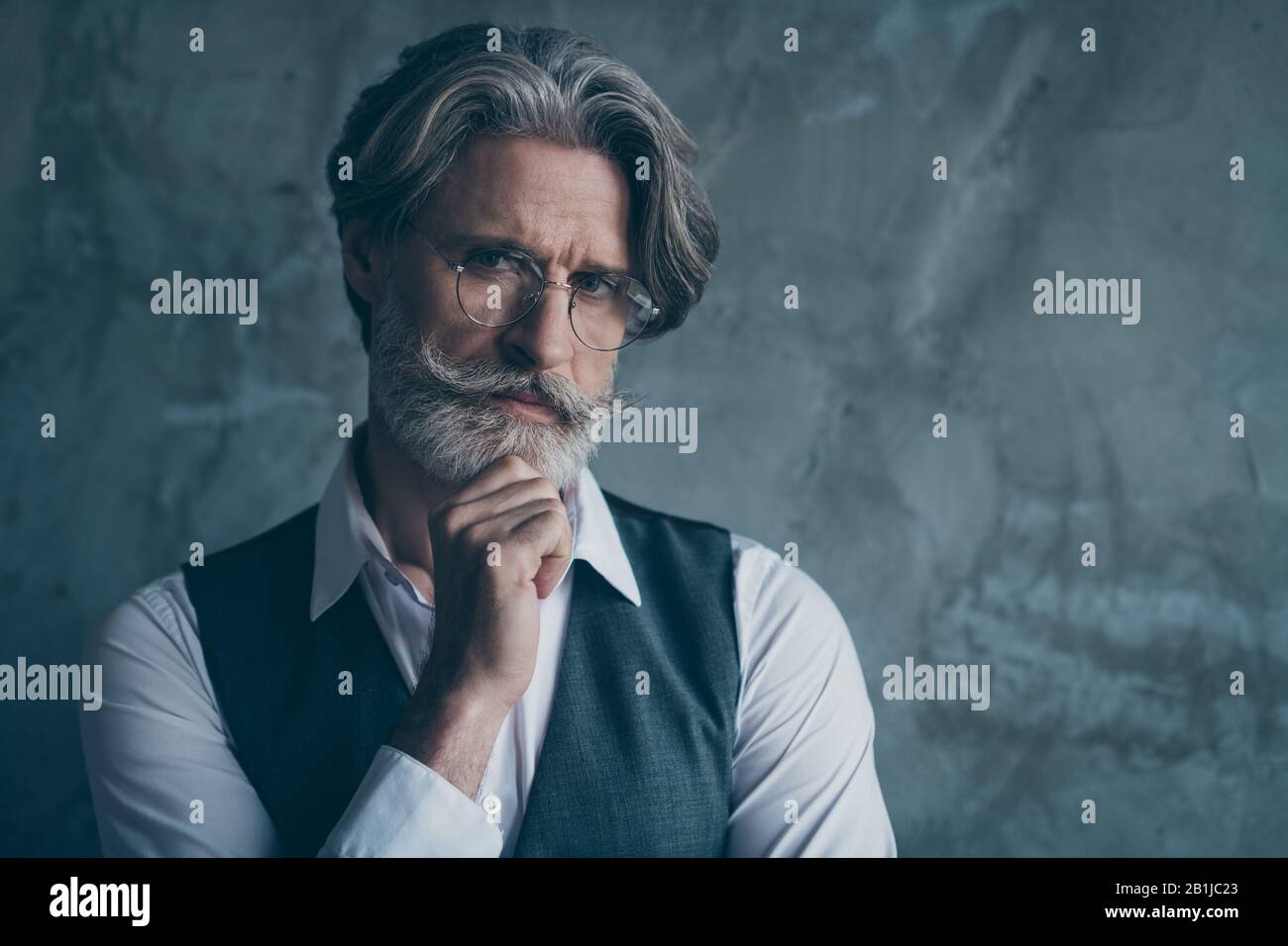 Portrait of minded pensive old man millionaire think thoughts look ...
