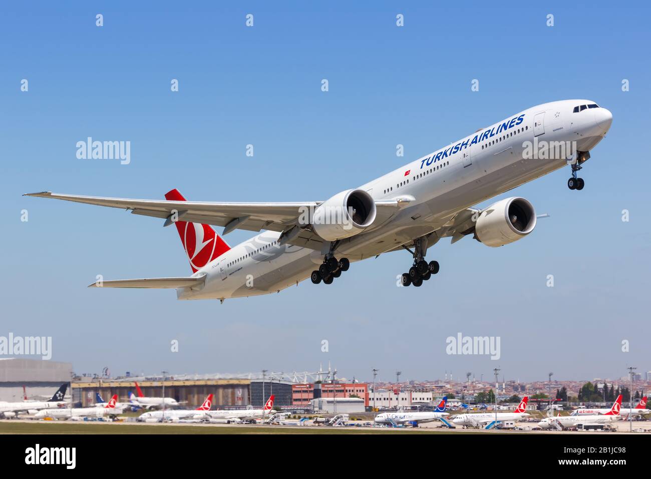 Istanbul, Turkey – May 15, 2014: Turkish Airlines Boeing 777 airplane ...