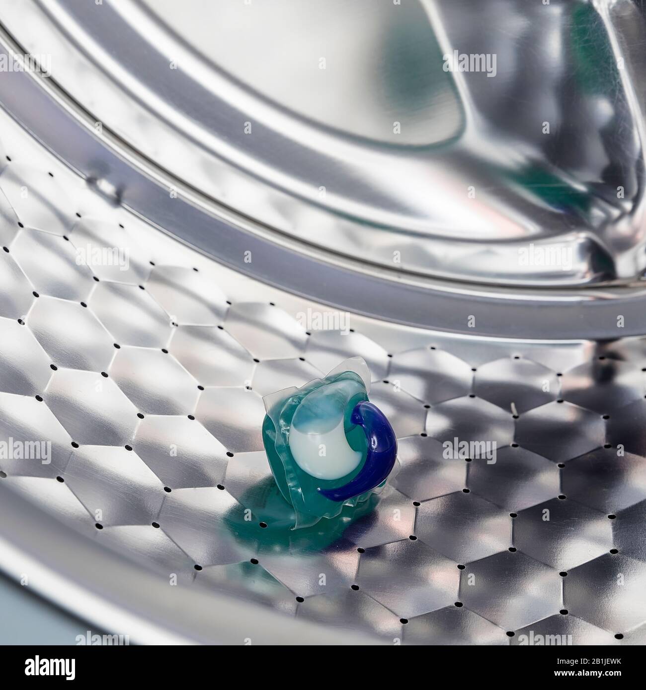 Laundry detergent pack hi-res stock photography and images - Alamy