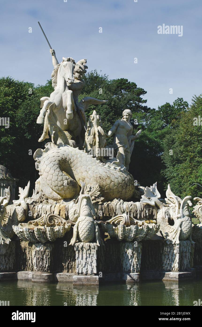 Andromeda fountain hi-res stock photography and images - Alamy