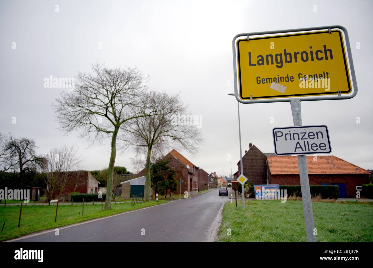 Gangelt, Germany. 26th Feb, 2020. The place-name sign of Langbroich, a ...