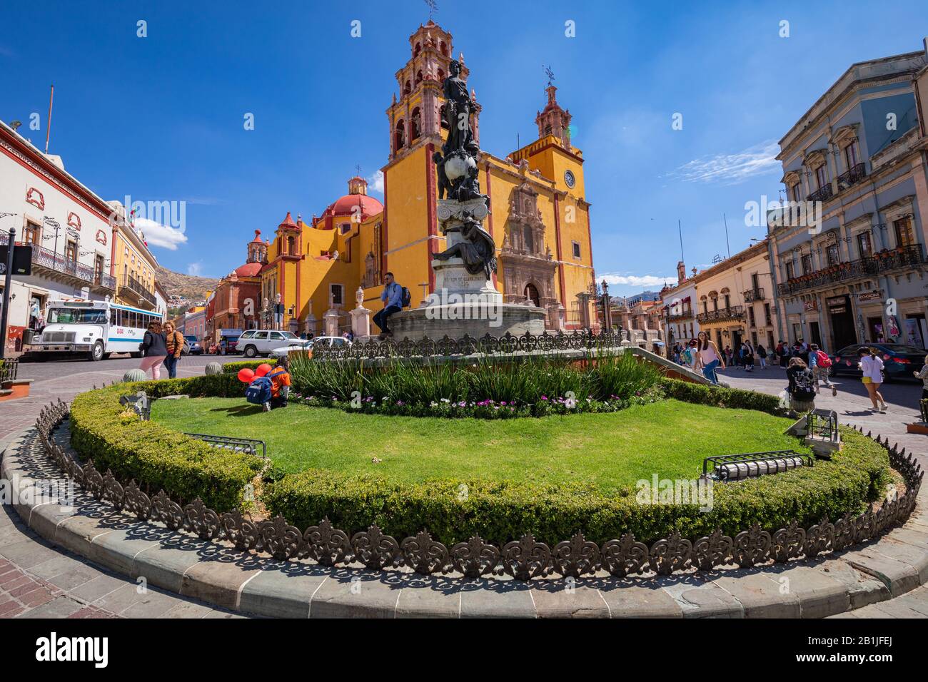 Basilica of Our Lady of Guanajuato cathedral and Plaza de la Paz in ...