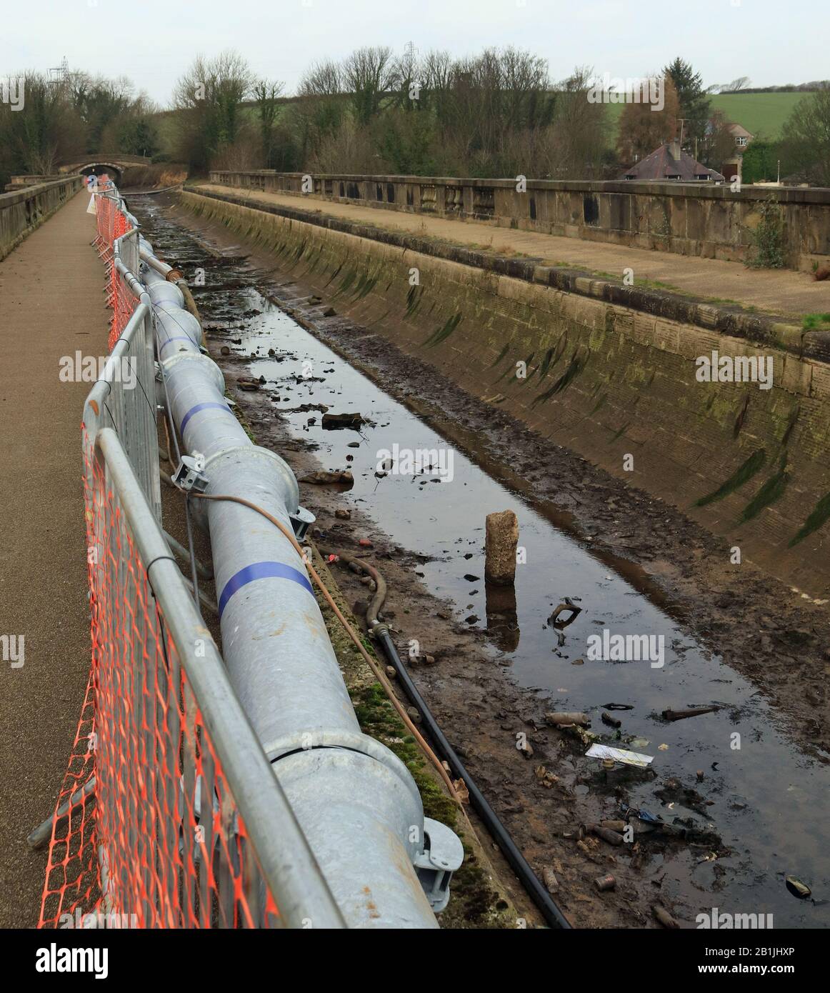 Large bore pipe hi-res stock photography and images - Alamy