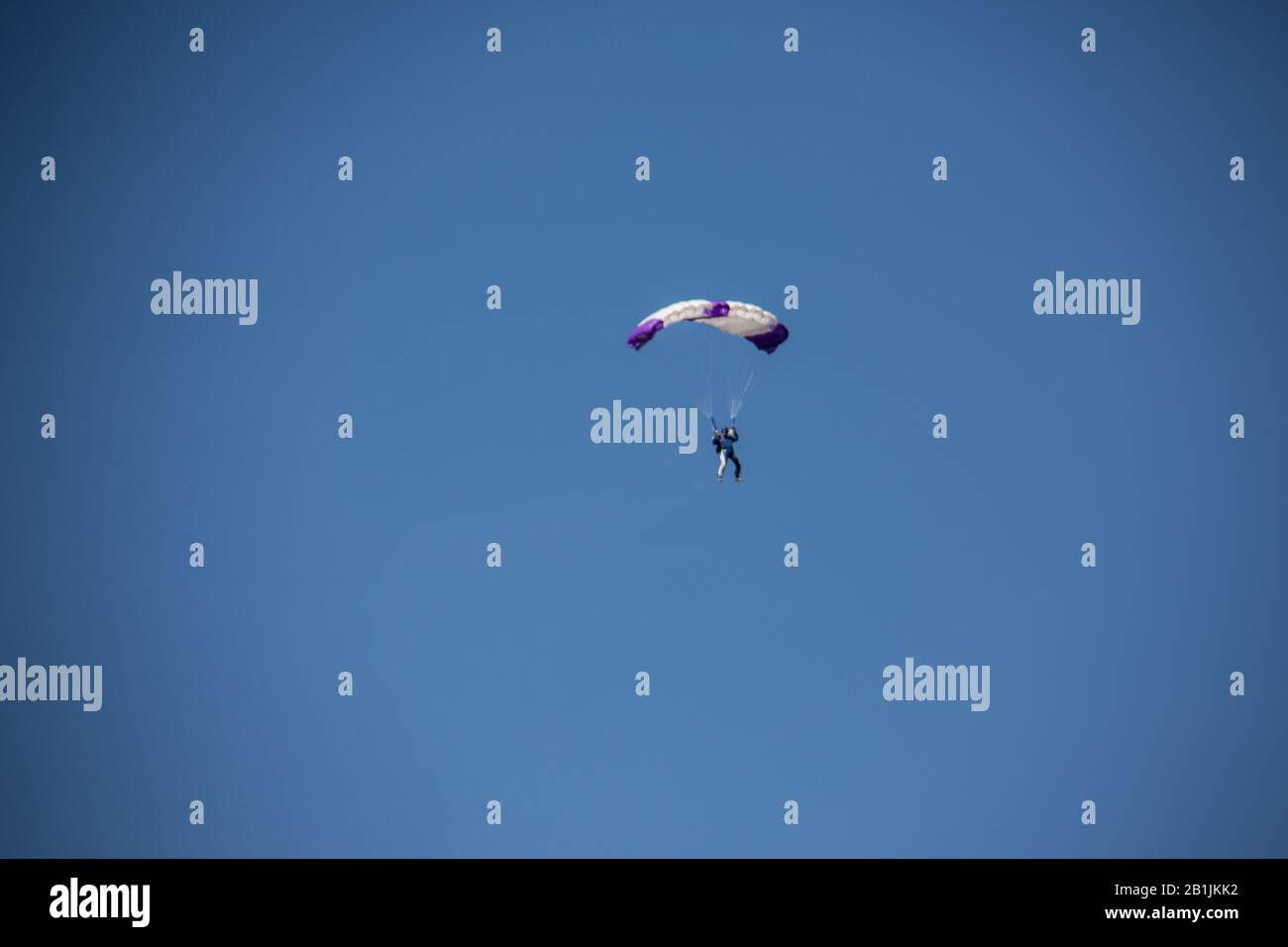 Skydiver target hi-res stock photography and images - Alamy