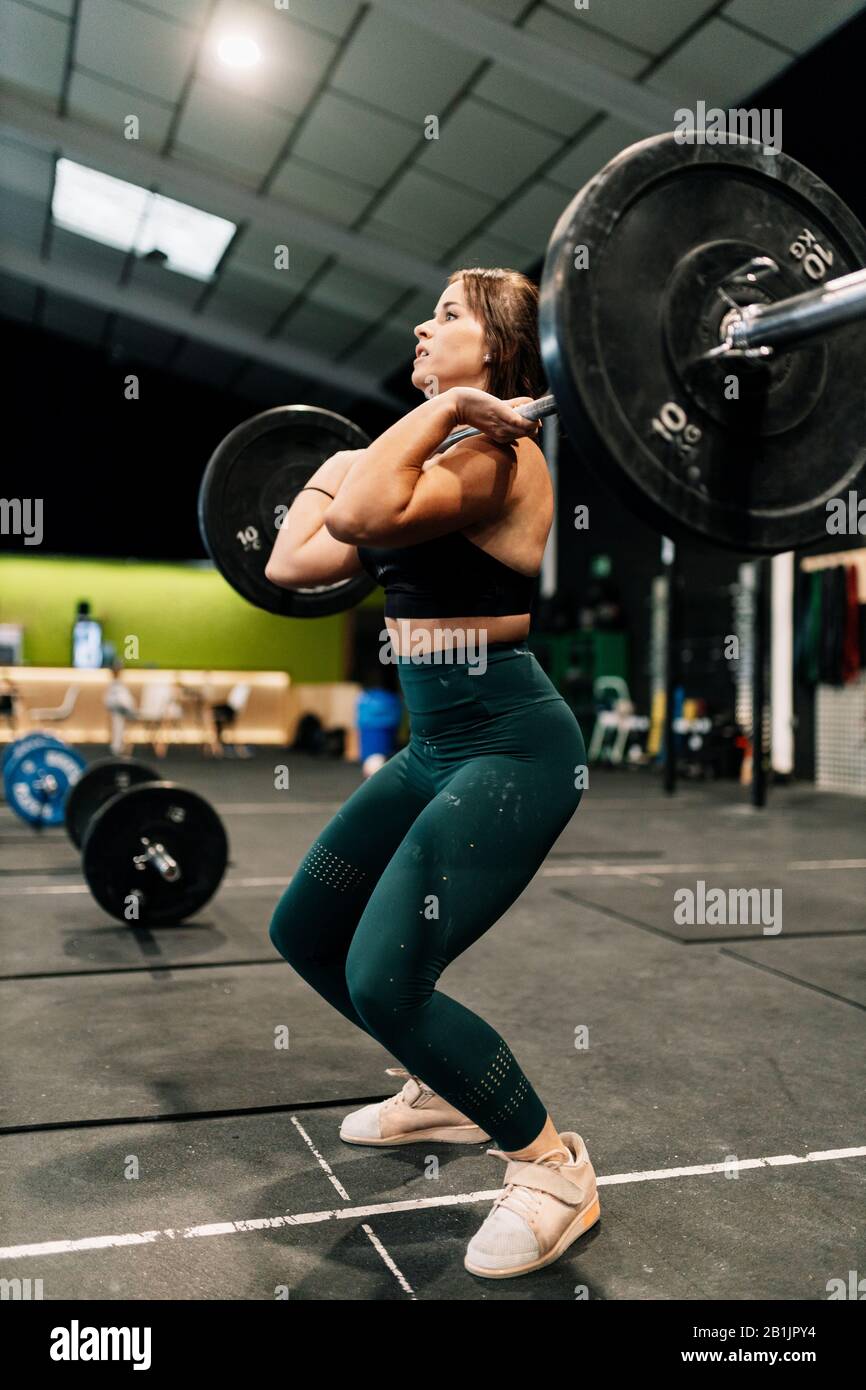 Female weightlifter hi-res stock photography and images - Alamy
