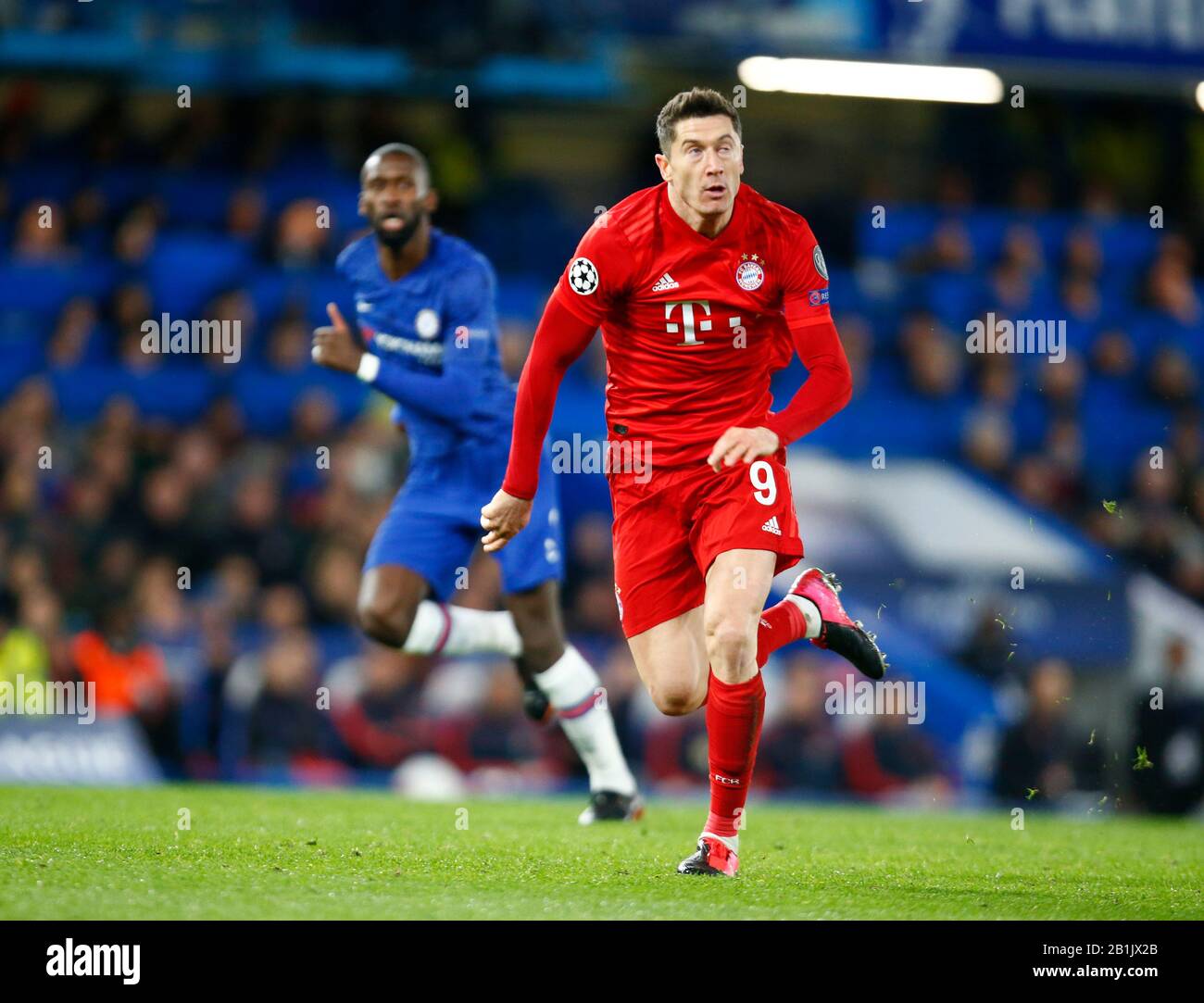 Robert lewandowski fc bayern munchen hi-res stock photography and ...