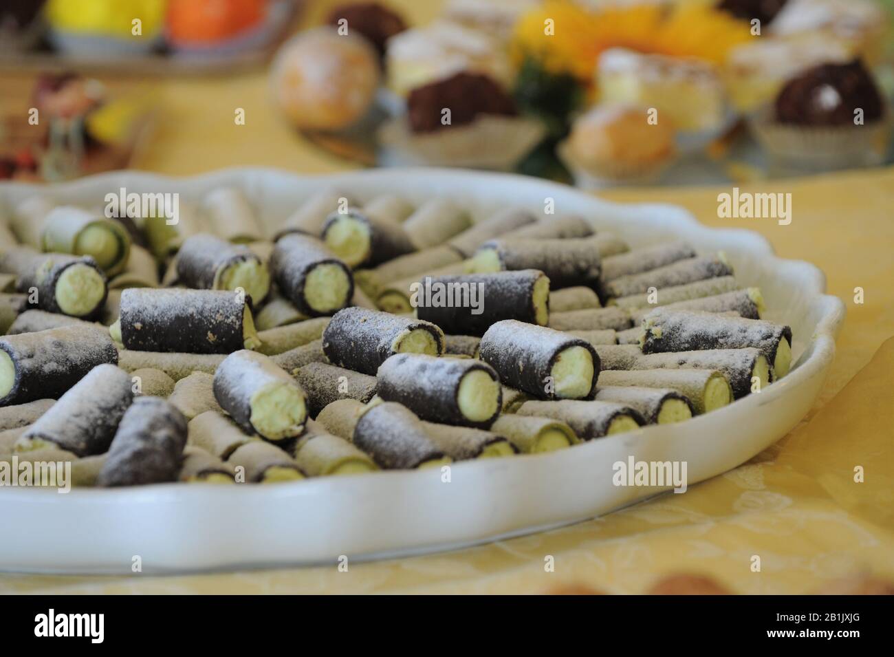 buffet of typical Sicilian sweets Stock Photo - Alamy