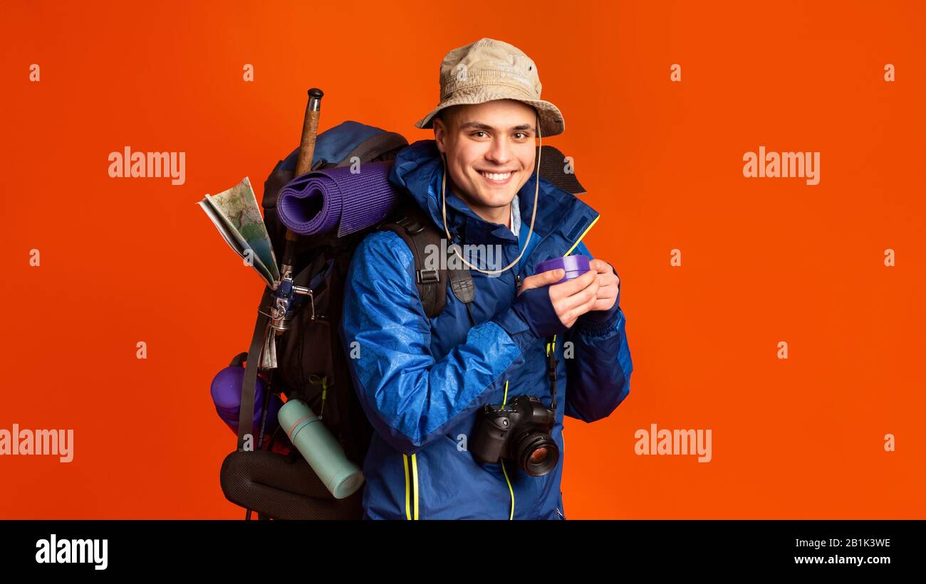 Backpacker sightseeing hi-res stock photography and images - Alamy