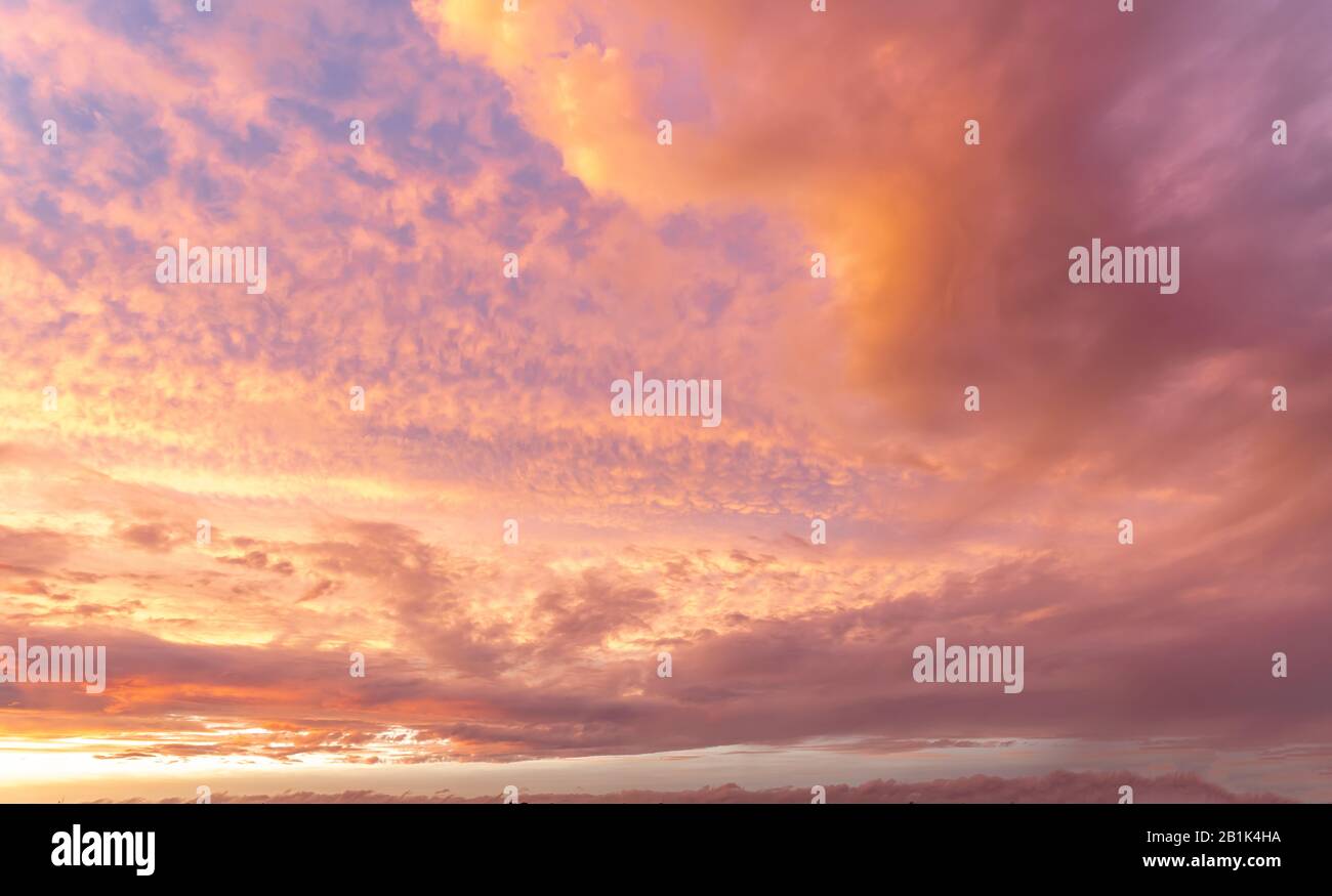 Beautiful sunset pink orange hi-res stock photography and images - Alamy
