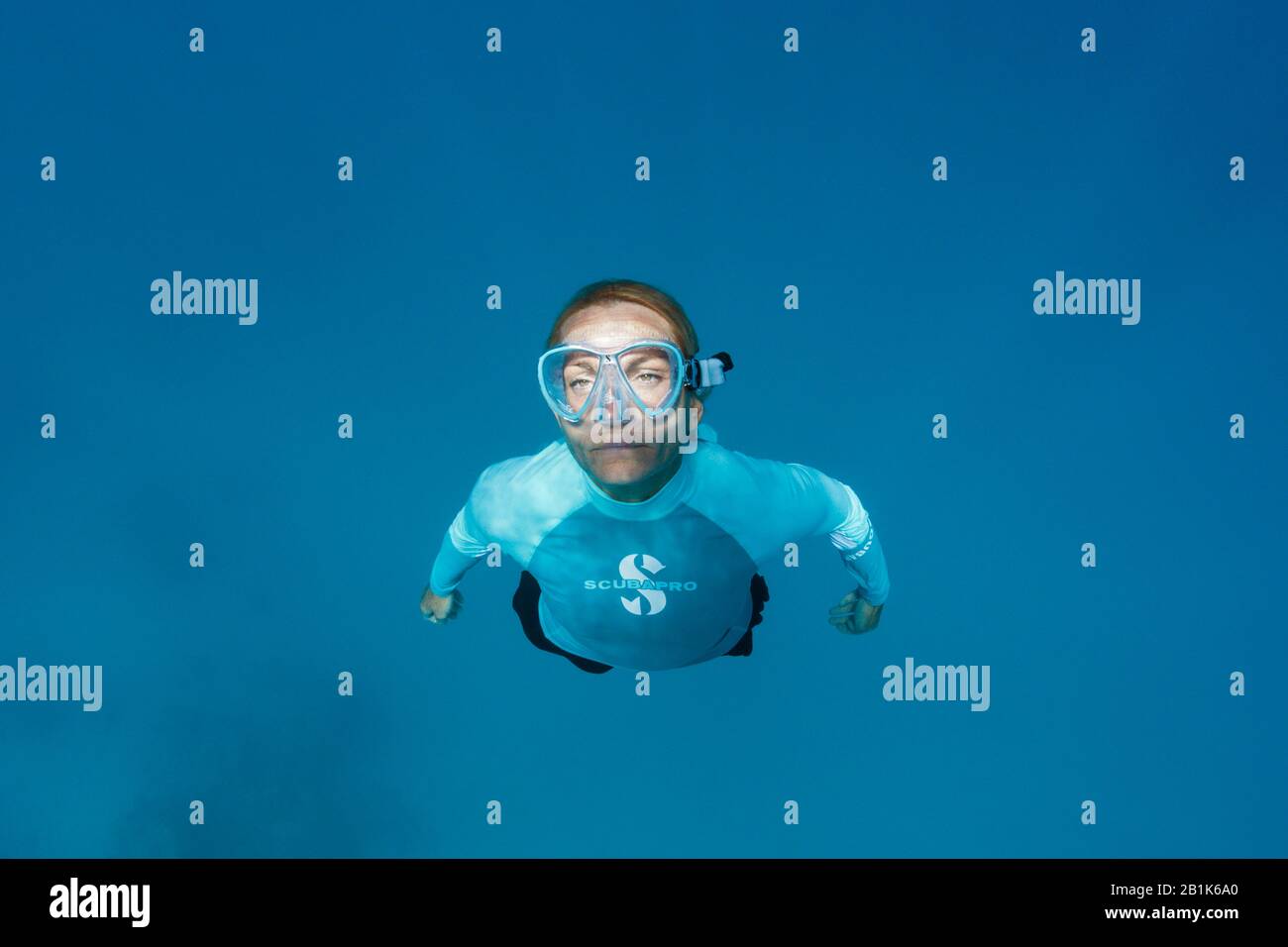 Snorkeling at French Polynesia, Apataki Atoll, Tuamotu Archipel, French ...