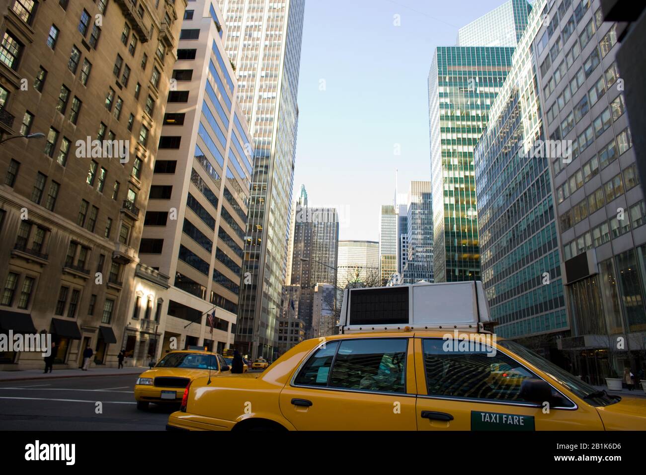 Yellow cabs on Park Avenue in midtown Manhattan, New York City, Unites ...