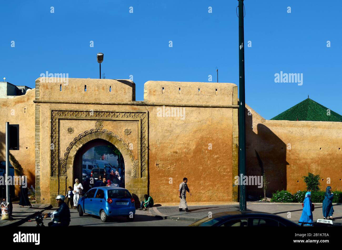 Gate in fortified wall hi-res stock photography and images - Alamy